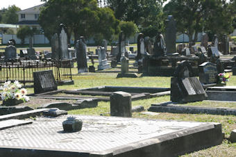 General Cemetery, Branxton, New South Wales, Australia: burial monument ...