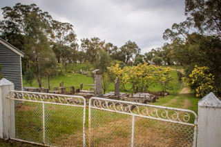 Elphinstone Cemetery, Elphinstone, Victoria, Australia: burial monument ...