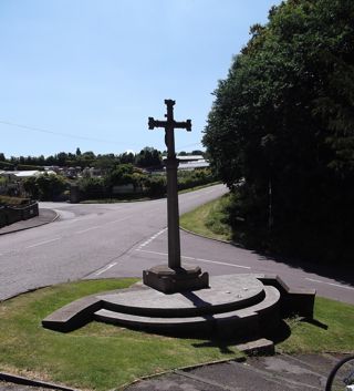 War Memorial , Almondsbury, Gloucestershire, England: memorial indexed ...